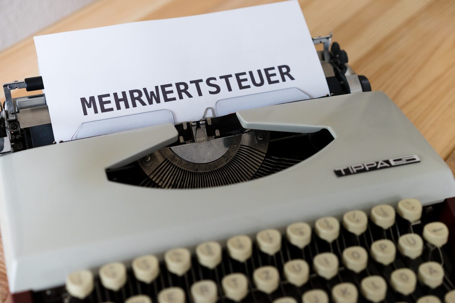 MwSt-Rechner: Mehrwertsteuer [jahr] einfach berechnen - brutto-netto ...
