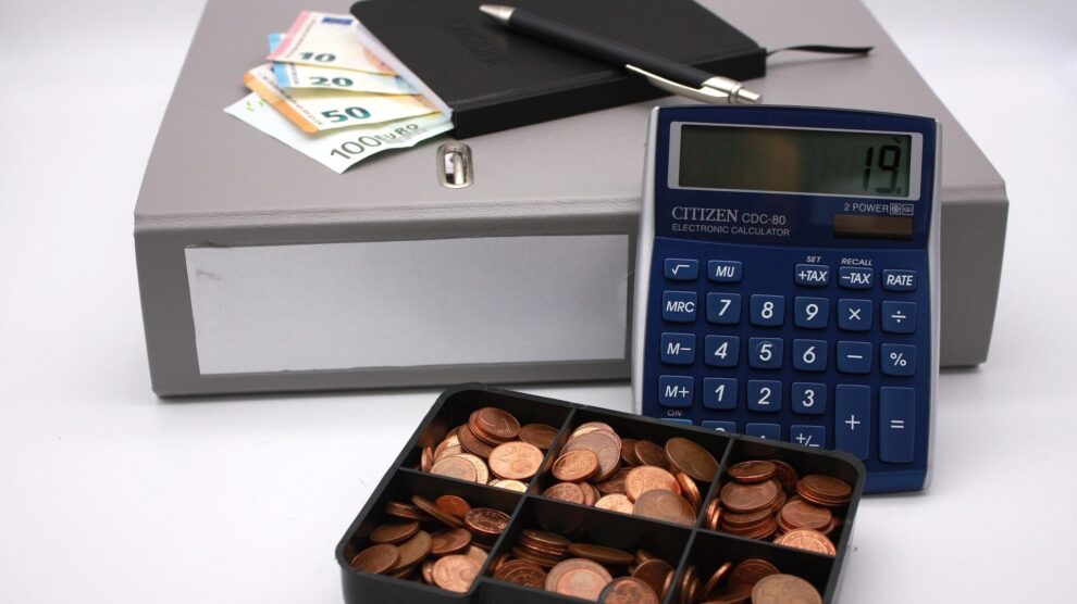 MwSt-Rechner: Mehrwertsteuer [jahr] einfach berechnen - brutto-netto-rechner24.de